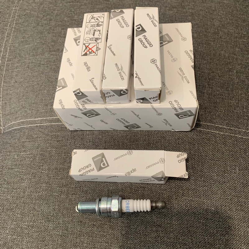 Genuine long-legged spark plugs for piaggio Vespa, Liberty, zip, sprint ...