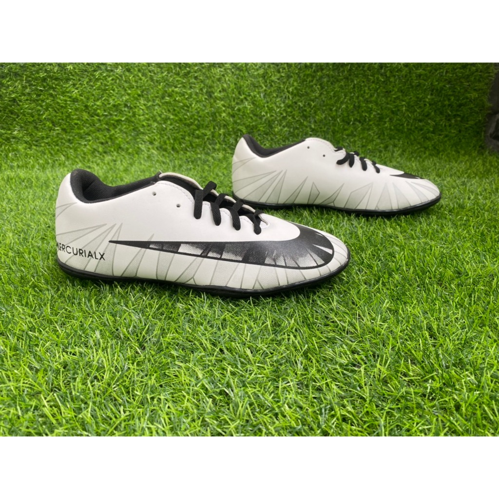 Hcmc EXPRESS a few hours to receive VIC 6 professional turf soccer ...