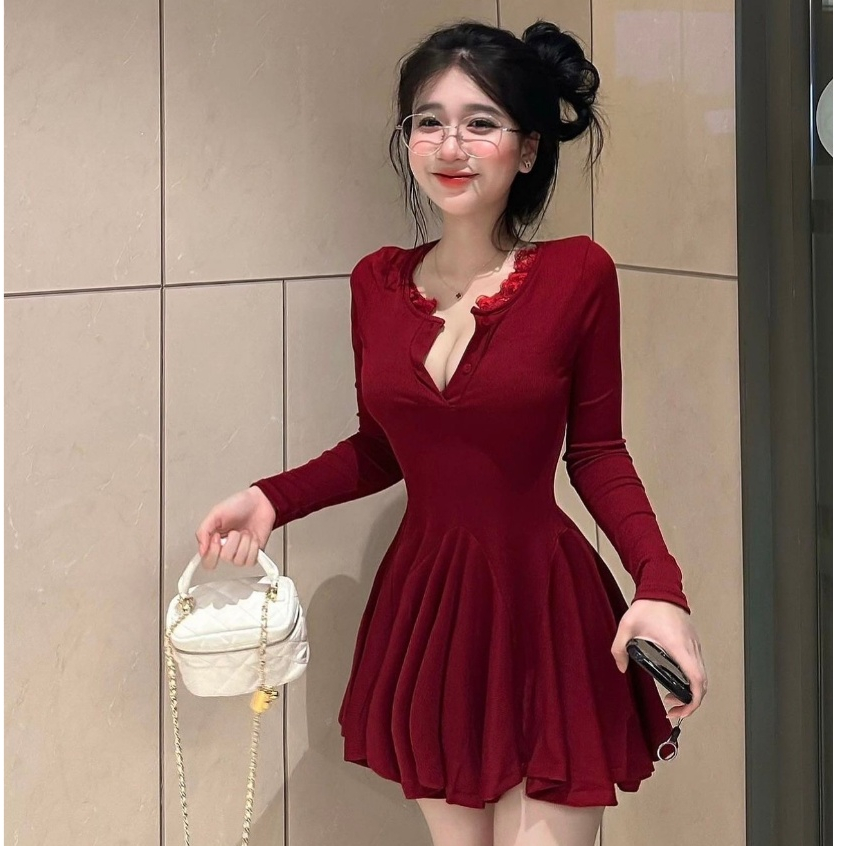Red dress with flared shape, red dress for year-end parties, Christmas ...