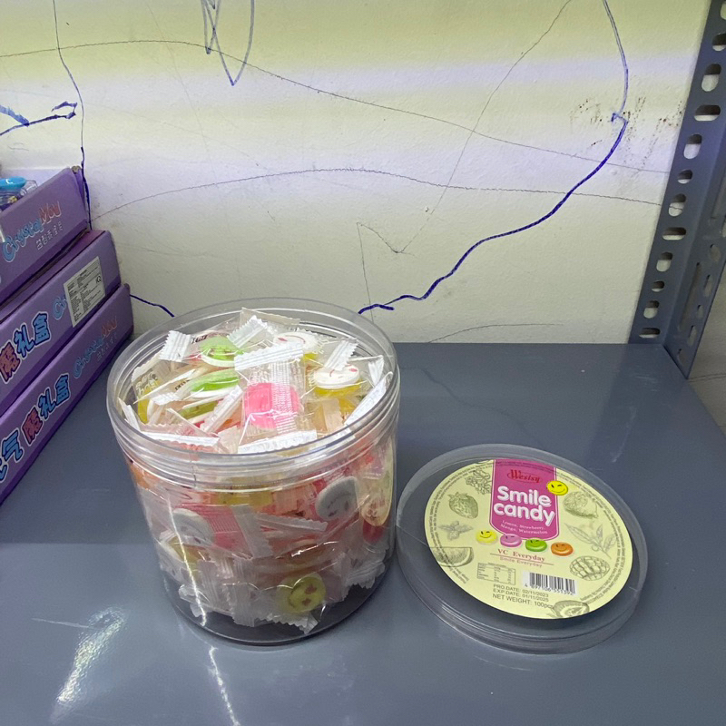 Fruit-flavored Smiley candy, Smile candy (jar of 100) | Shopee Philippines