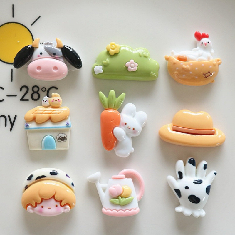 CHARM ATTACHED SLIPPERS, TICKER ATTACHED SLIPPERS with FUN FARM theme ...