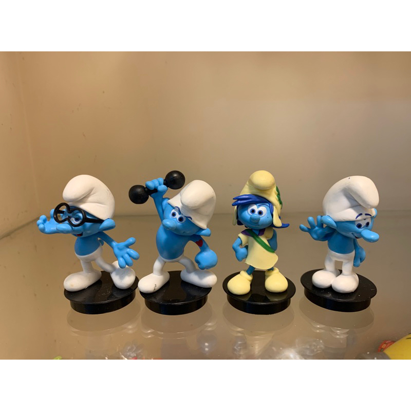 (USED) combo movie theater cup topper model, Smurf Village movie cup ...