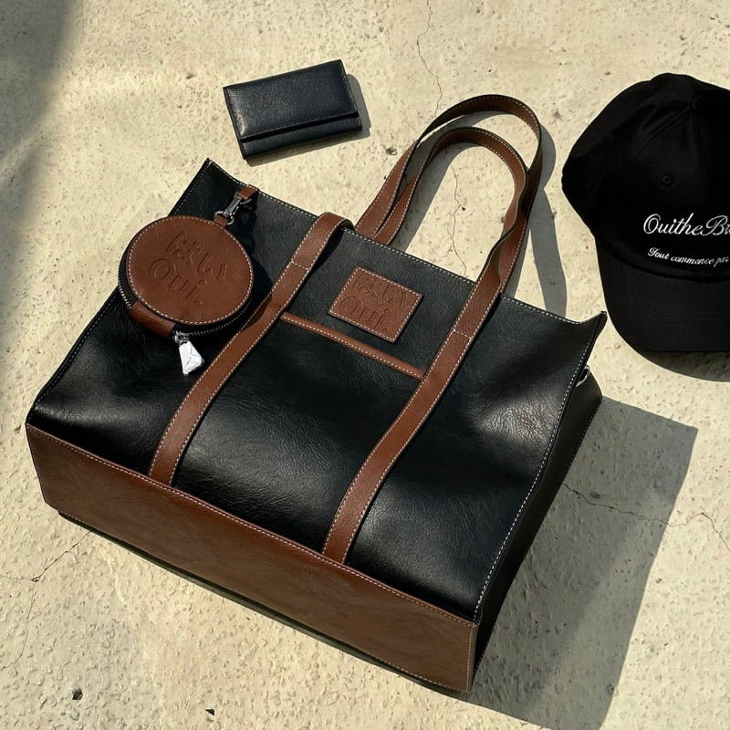 [ Free Round Leather Wallet Hanging Bag ] Minato Leather Bag - High ...