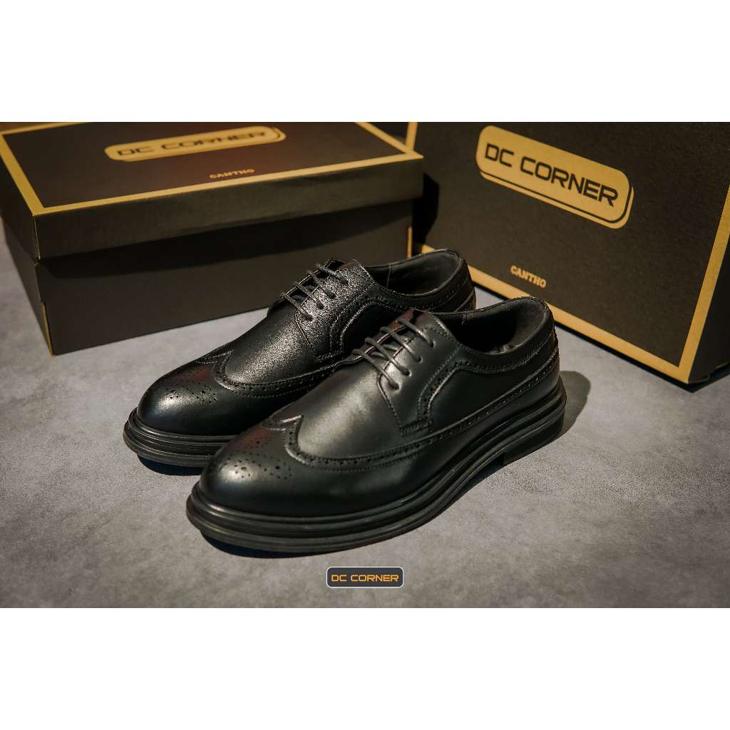 Wingtip derby black DC Corner style leather shoes, elegant and ...