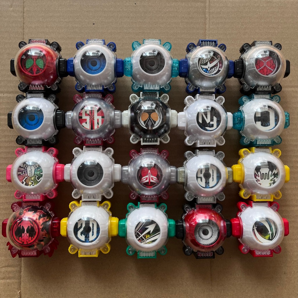 Eyecon Candy / Gashapon Superman Accessory Toy | Shopee Philippines