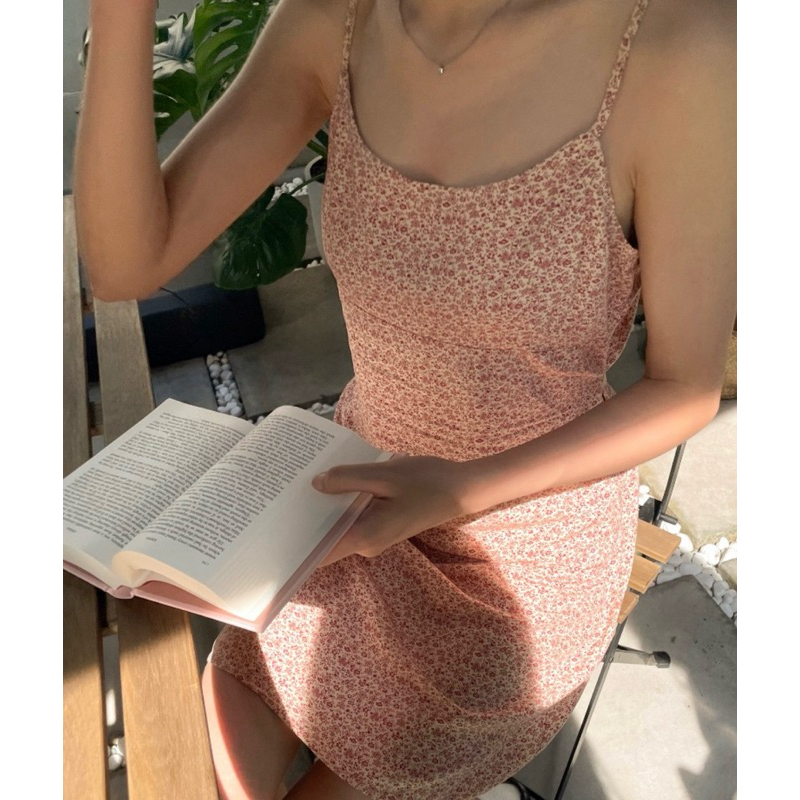 Brandy Melville Colleen rosy floral dress (highteen Bm style floral ...