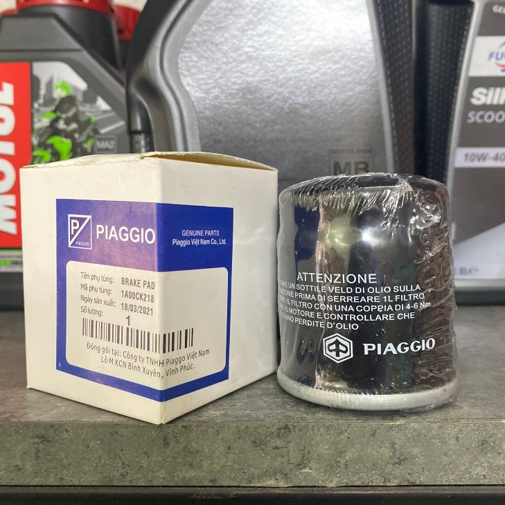 Genuine Piaggio Vespa oil filter and oil filter for Vespa Sprint ...