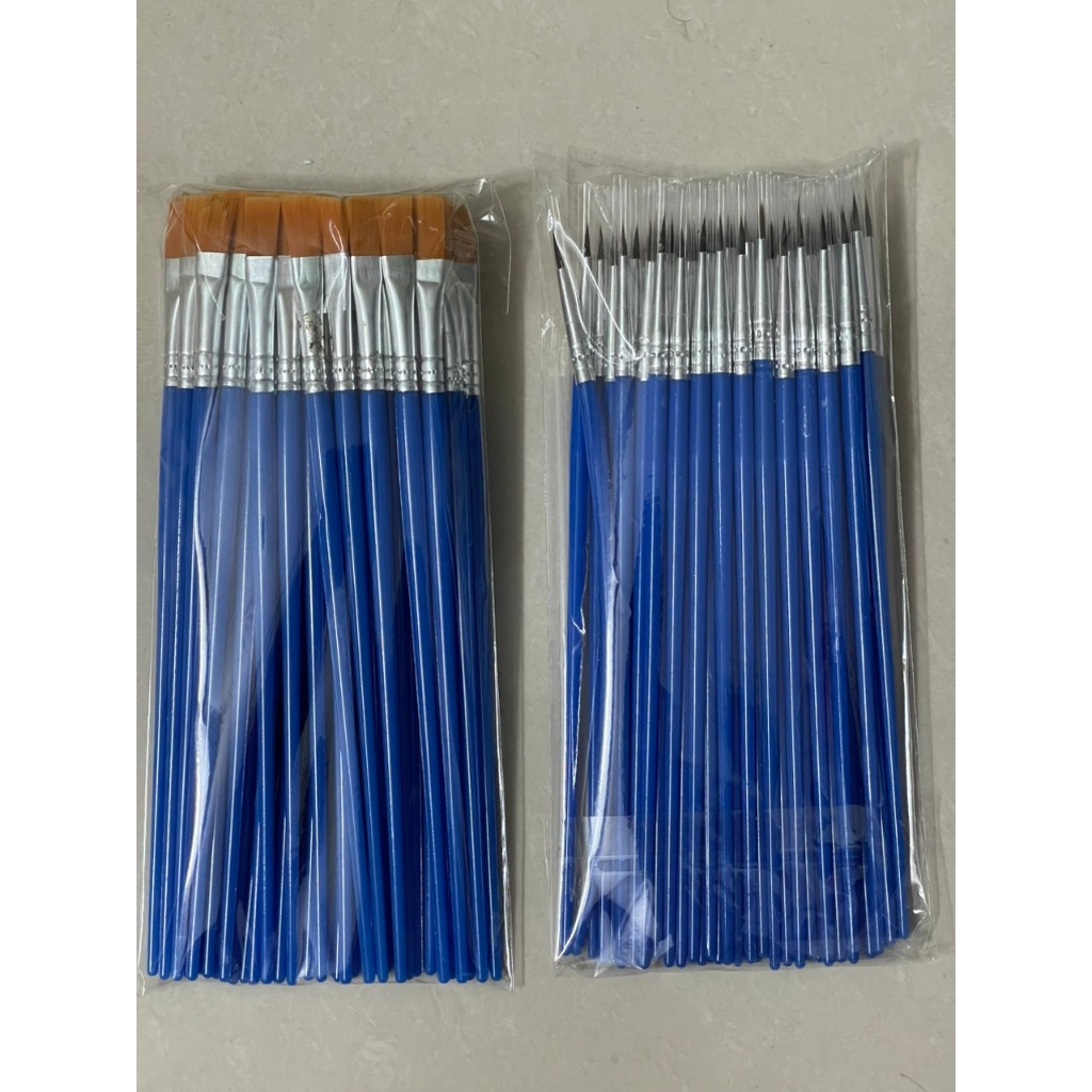 Pointed brushes, whiteboard brushes used for Line drawing, statue ...