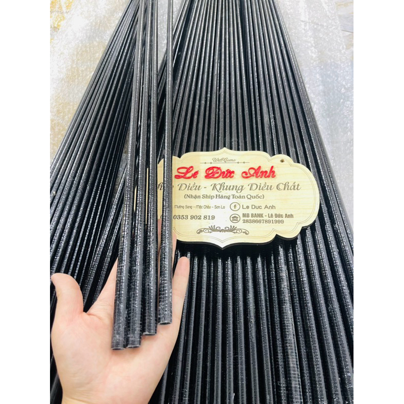 Twisted black carbon slats make super flexible kites of all sizes 80-85 ...