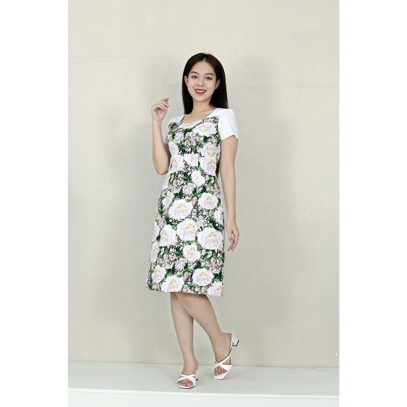 Yome Luxury V9 Dress Spread Square Neck Fancy Rose Background, Soft ...