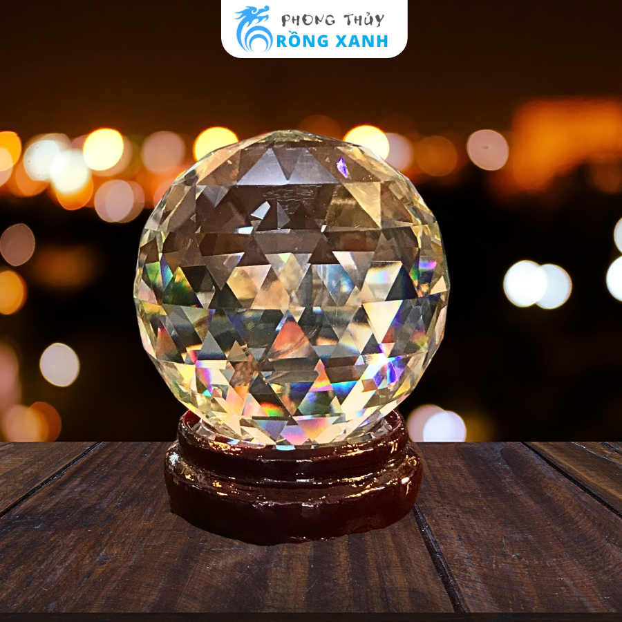 Beveled crystal feng shui ball for the table, neutralizes evil spirits ...
