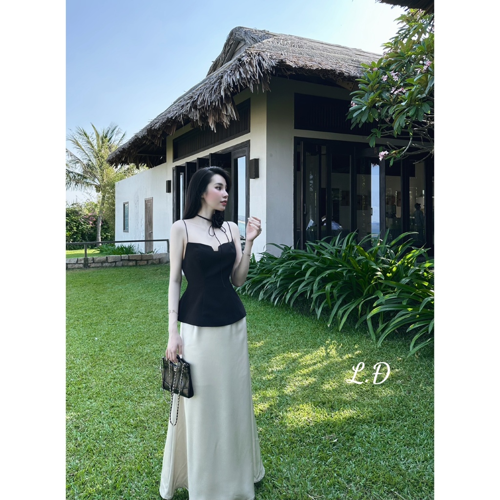 Silk Dress Set Spaghetti strap Waistline Light Flared Tail With Long ...