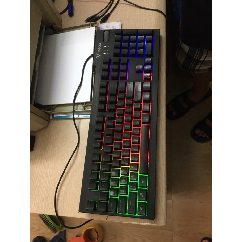Old keyboard with USB port for office and cheap gaming, mechanical ...