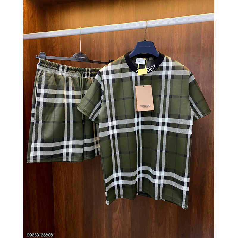 Bbr Men'S Set With Embossed Stripe Pattern Youthful Style from Standard ...