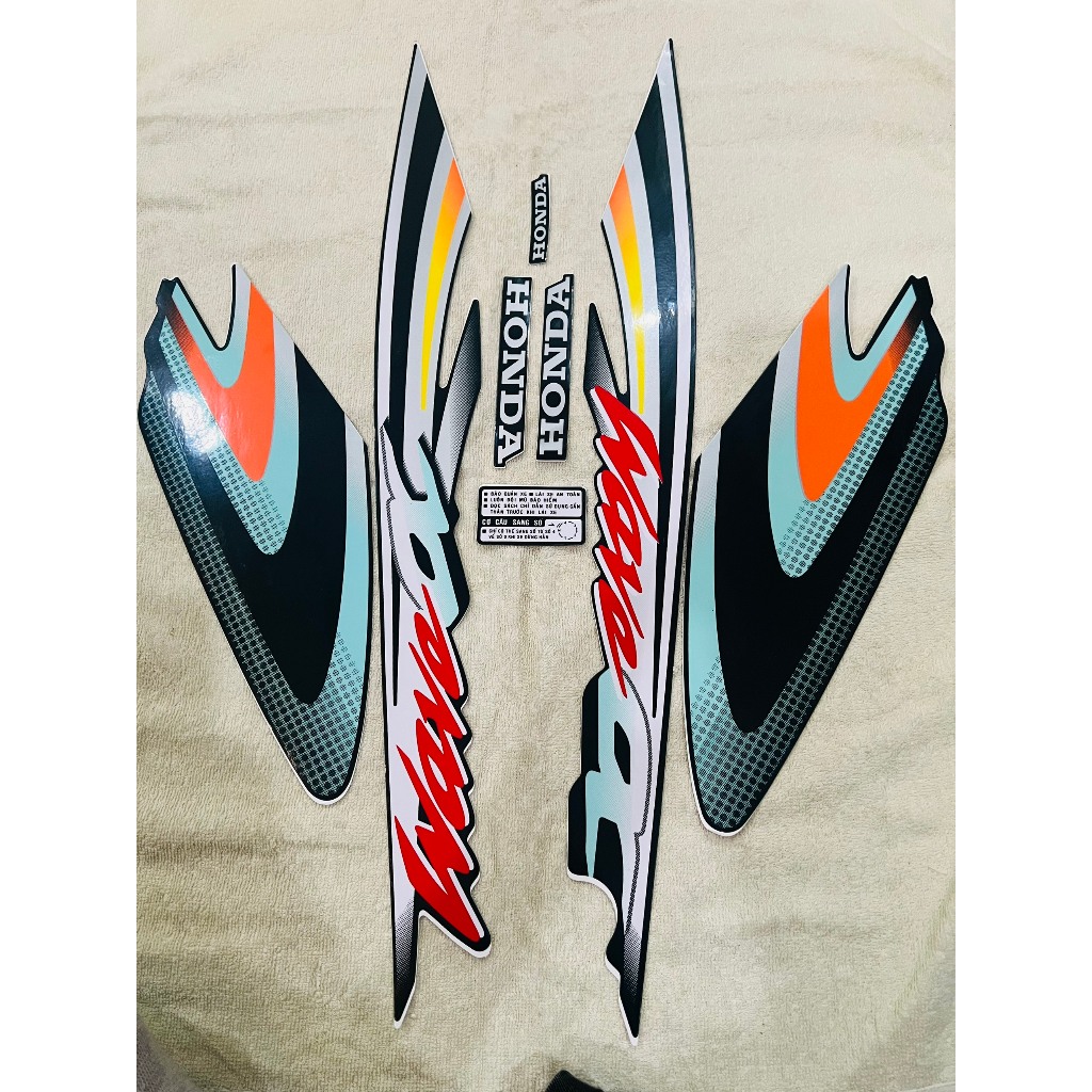 Super beautiful Thai Honda Wave a cyclone black and turquoise ...