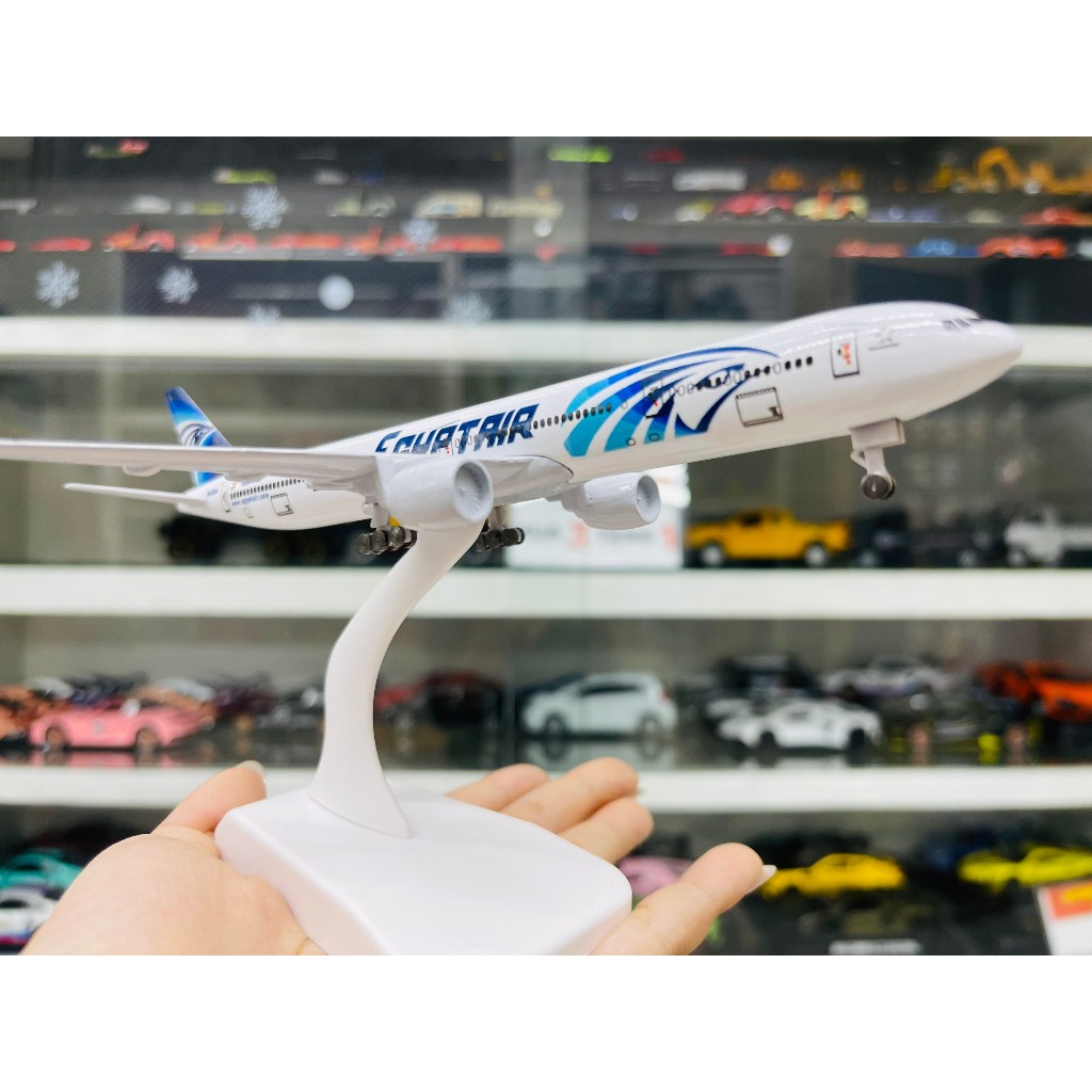 Egyptian aircraft model Egyptair Boeing B777 with wheels 20cm MB20060 ...