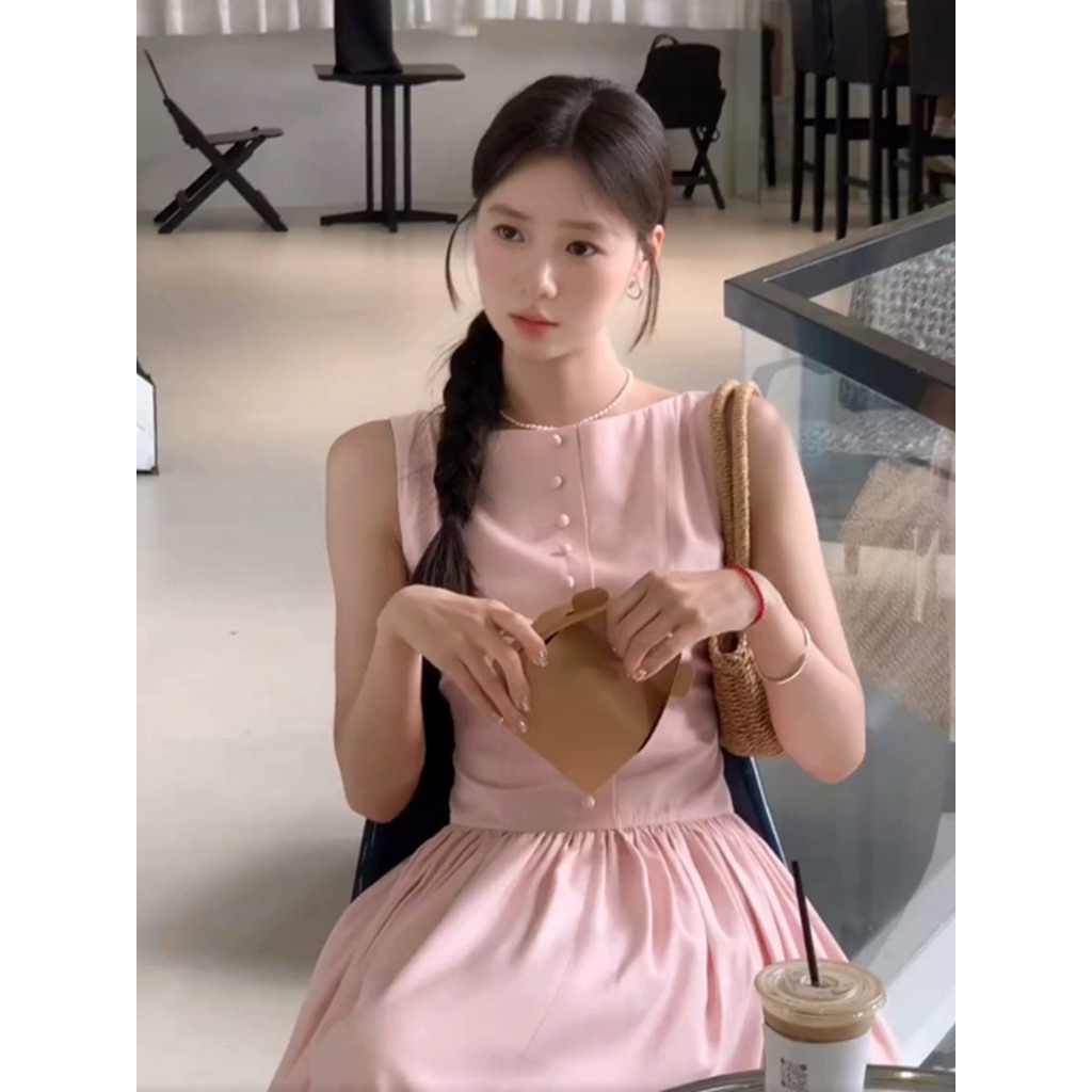Dress Sleeveless Luxury Lady's Chrysanthemum Wrapped Mussel Sleeves ...