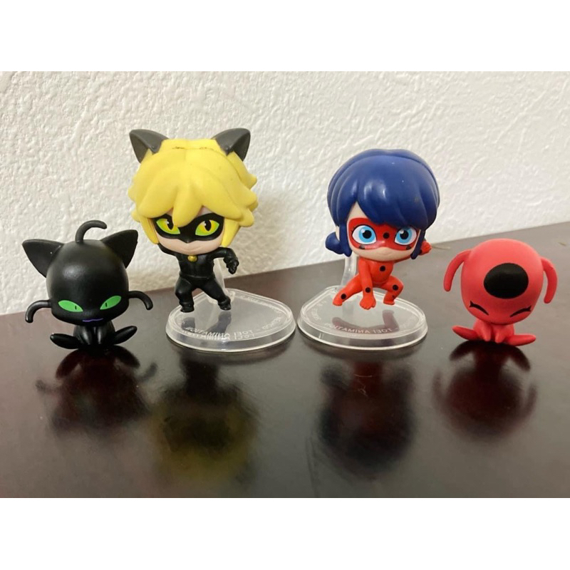 Capsule Toy Miraculous Ladybug and Cat Noir mini Figure - Base not ...