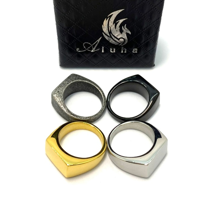 [NEW] - Titanium signet ring with rectangular face, basic, elegant ...