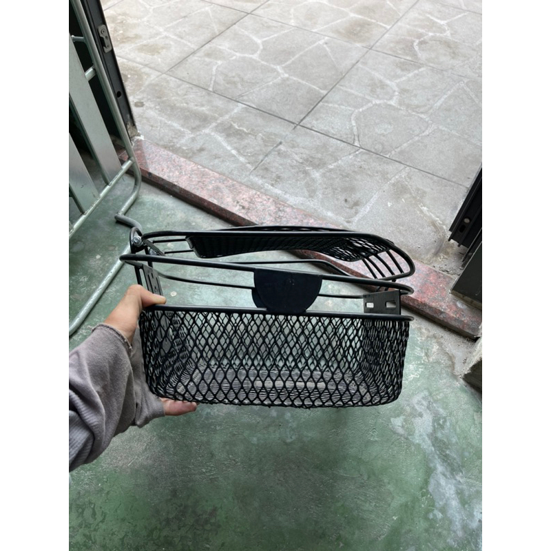 Electric Car Basket With Lid (Commonly Attached Dr, cup) | Shopee ...