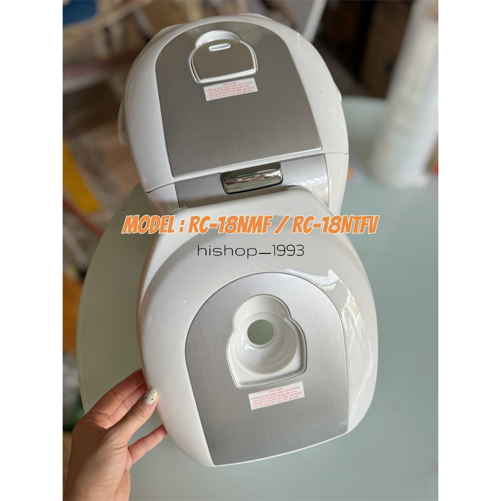 Top cover of Toshiba 1.8 liter electronic rice cooker RC-18NMFVN(WT ...