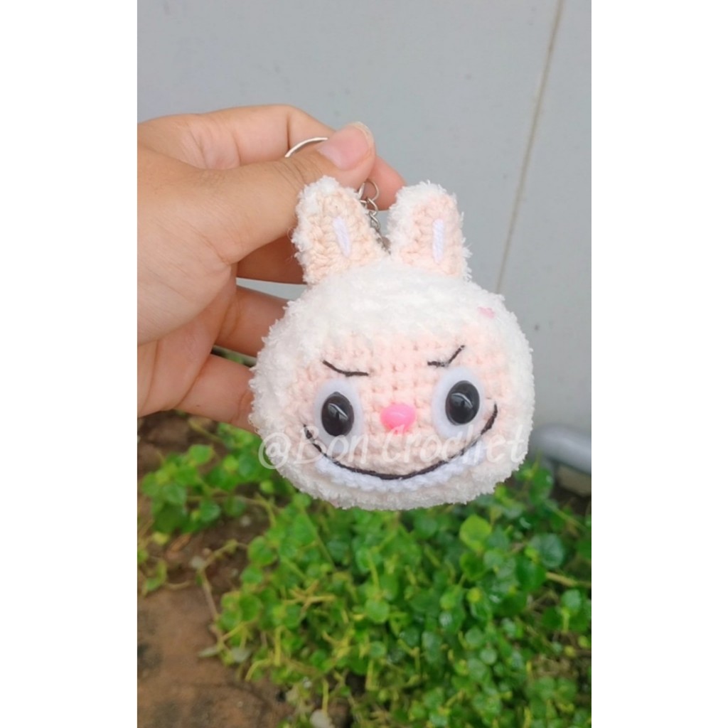 Bon crochet [Handmade] Labubu macaron head keychain made of ruffled ...