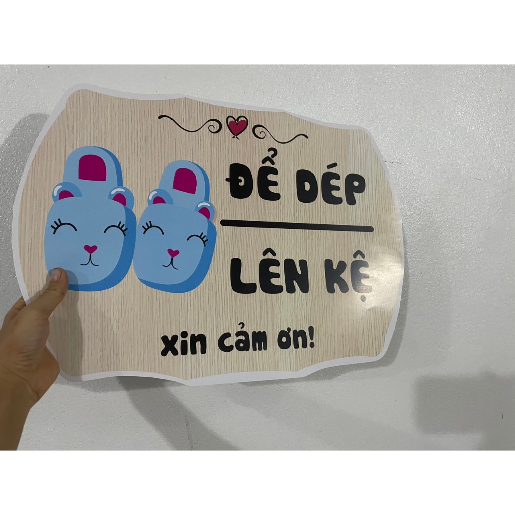 Put slippers on A3 size shelf, laminate plastic, wall tape available ...