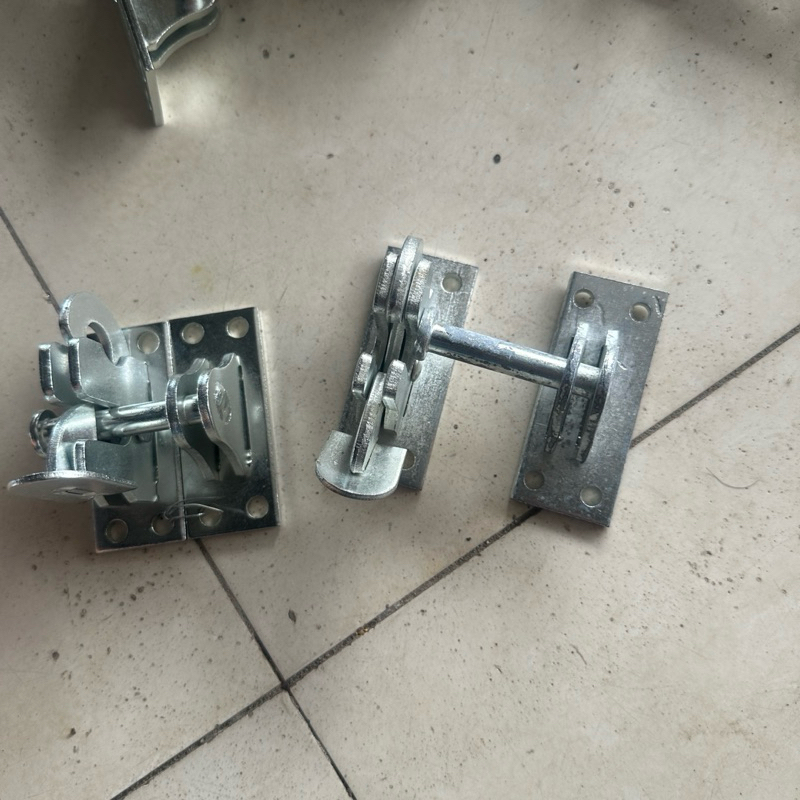 [GENUINE] Automatic Gate Latch, Smart Self-Locking Door Latch Set ...