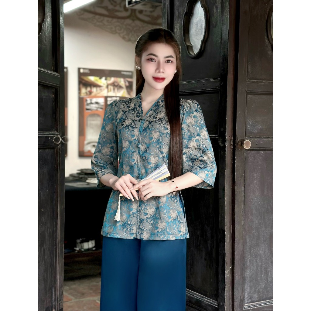Light and elegant silk V-neck blue dharma ceremony outfit, Clothes for ...