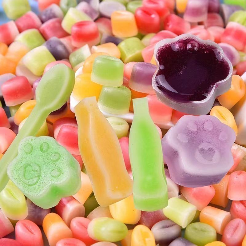 Beeswax candy filled with fruit mixed with many flavors | Shopee ...