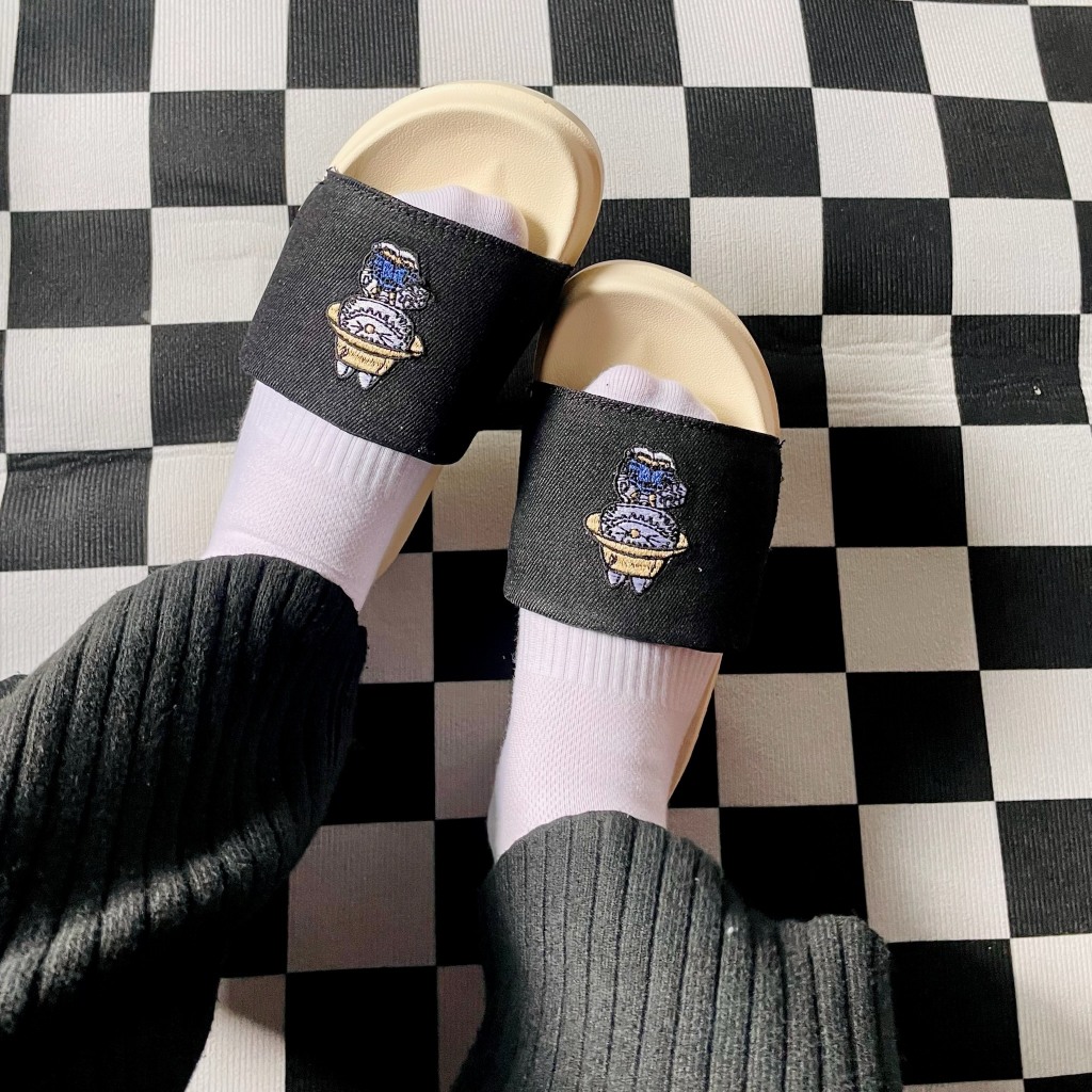 Labubu Sandals 5cm High Sole, Thick Form, Anti-Slip Cross Strap Design ...