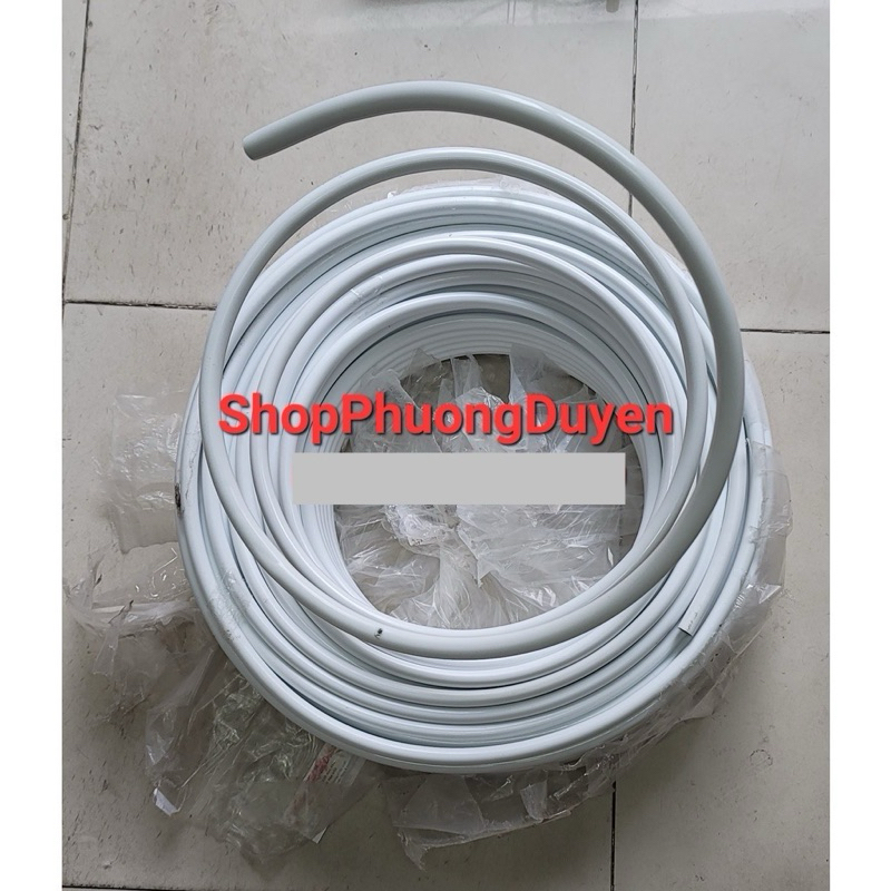 Shaped plastic tubes to make backdrop flowers, giant flowers to ...