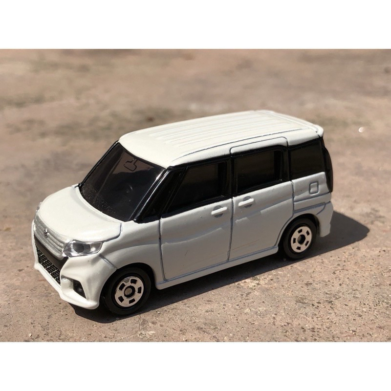 Model view Tomica Suzuki Solio 1:64 (No Box) white | Shopee Philippines