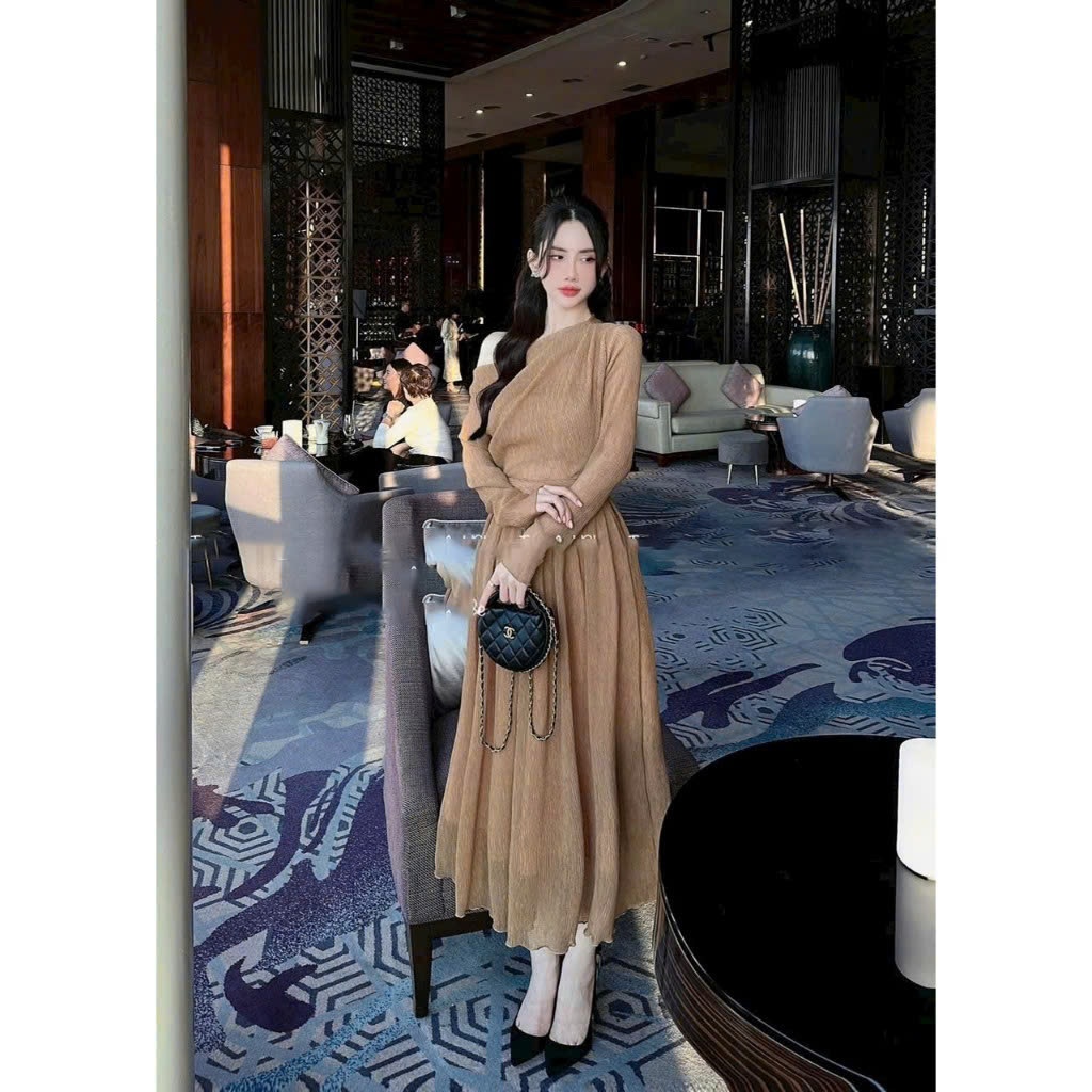 Women's dress set designed for parties, silk dress set with off-the ...