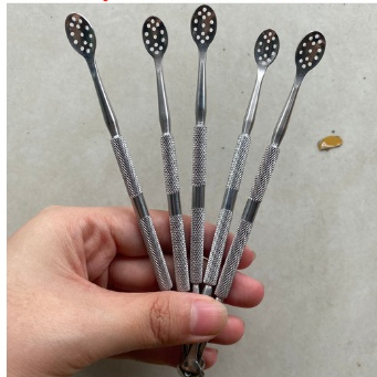 Pimple removal spoon, acne spoon used in spas and cosmetics (expensive ...