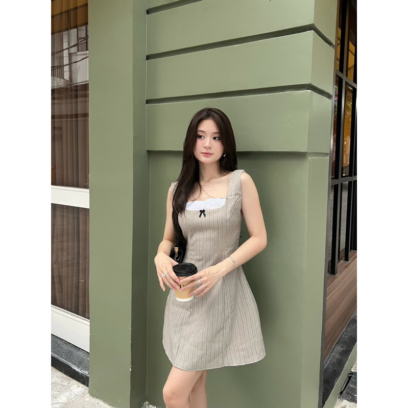 (WITH BIGSIZE)Dress Sleeveless Short square neck with gray/black lace ...