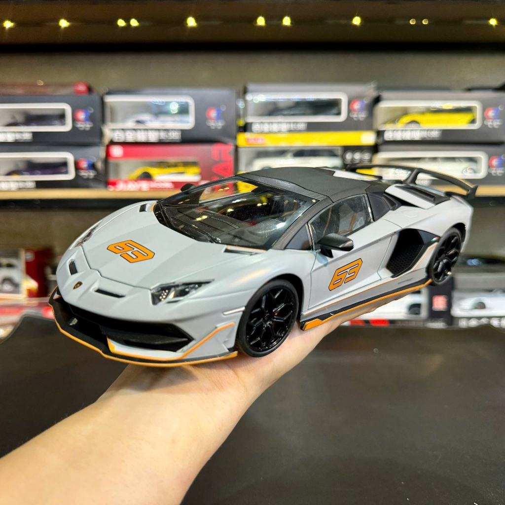 Lamborghini Aventador SVJ 63 car model scale 1:18 Chezhi | Shopee ...