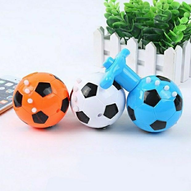 Very Beautiful Wind-Up Light Spinning Ball Tickling Toy for Children ...