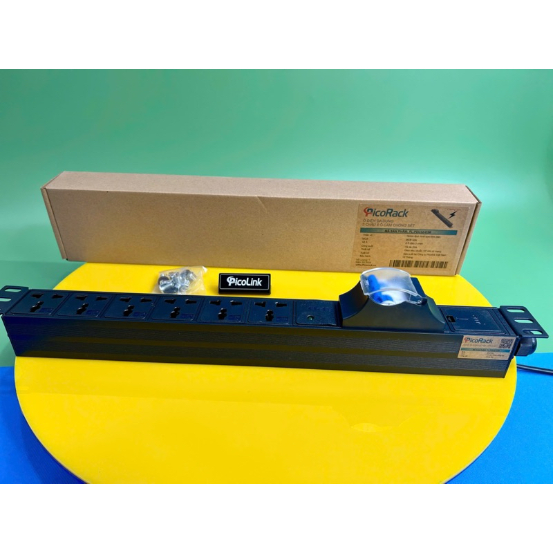 Multi-purpose lightning protection PDU power bar with 6 sockets 32A PL ...