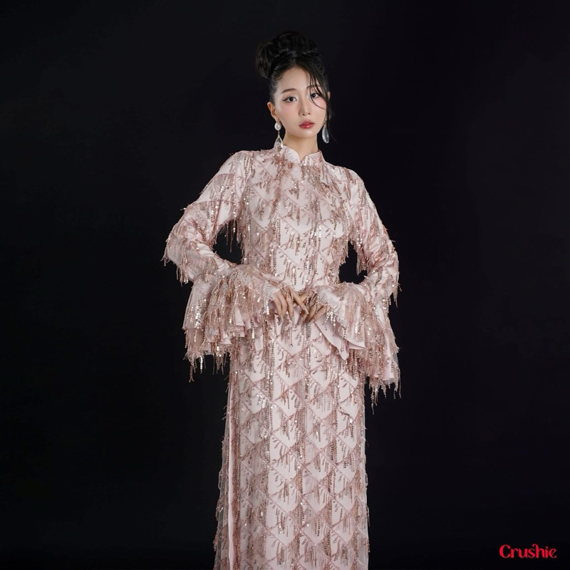 SA Ao Dai with fringed lace and ruffles sleeves - High quality sequined ...