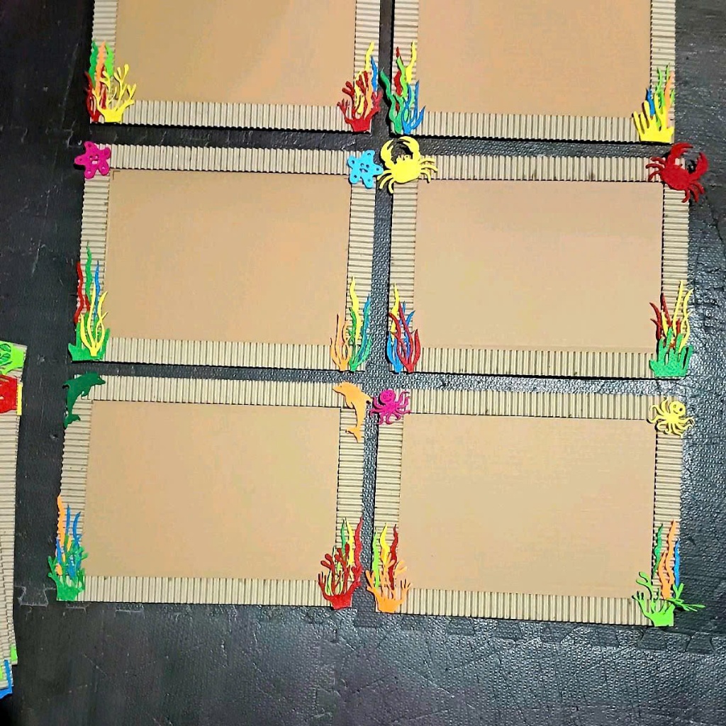 Set of 20 cardboard A4/A5 product display frames, product frames ...