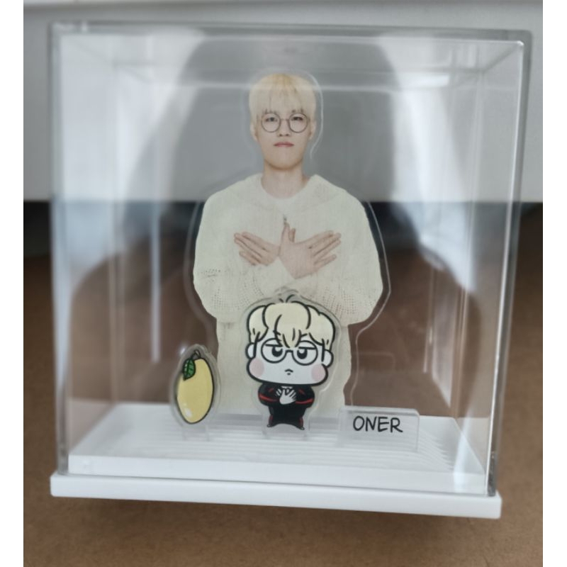 Laneige Oner standee set with box as pictured (genuine Laneige x t1 ...
