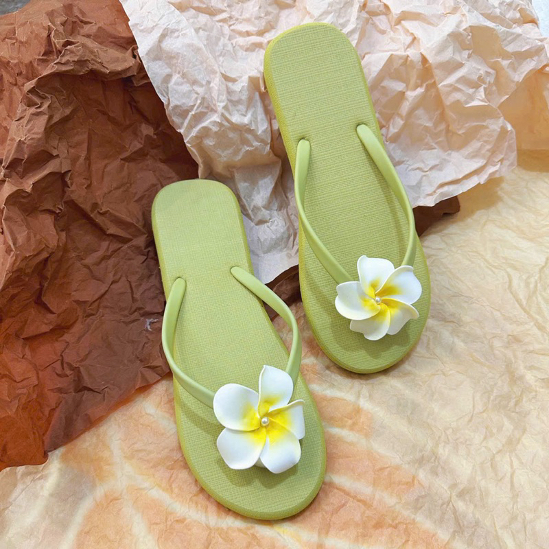 Super Beautiful Pearl Milk Flower Flip-flops Hottrend Summer | Shopee ...