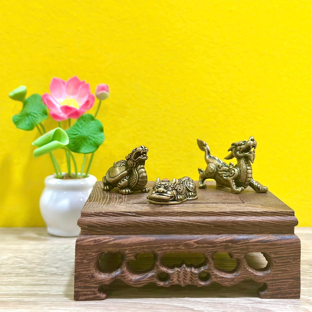 MINI WORSHIP ITEMS: Praying for good luck and fortune to decorate mini ...