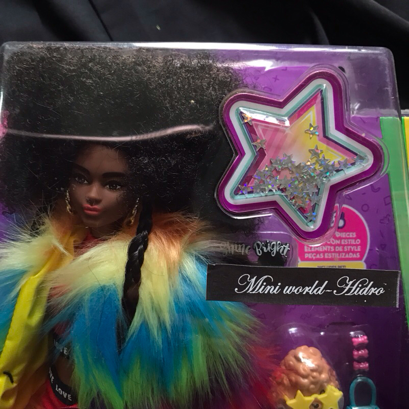 E1 Barbie Extra Doll and Accessories with Afro-Puffs in Shaggy Rainbow ...