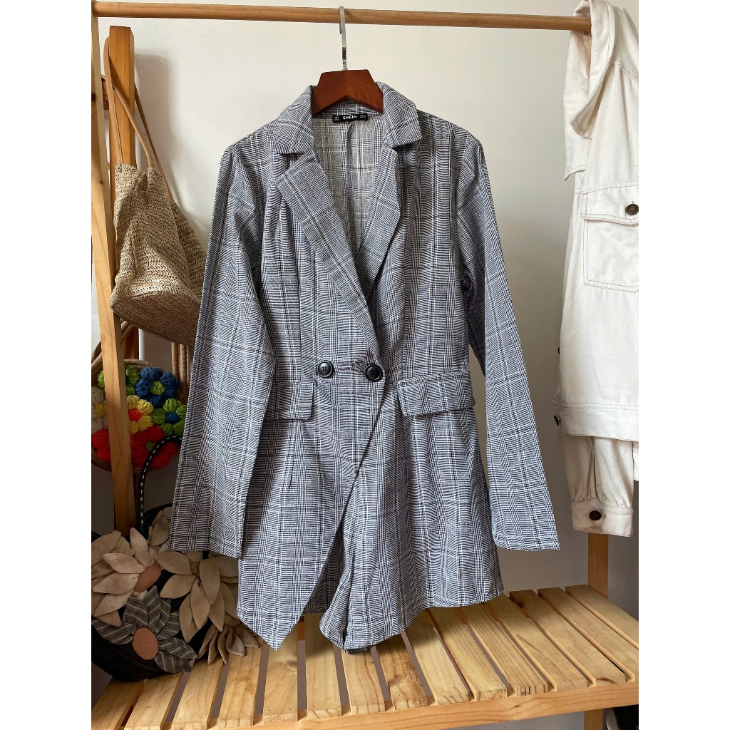 (Liquidation of personal items) Shein checkered collar vest | Shopee ...
