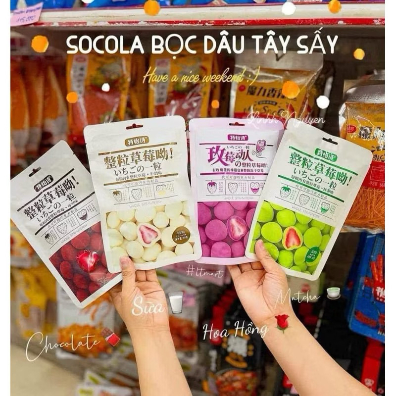 [SALEEEEEE] 5 packs of chocolate covered with dried strawberries 60gr ...