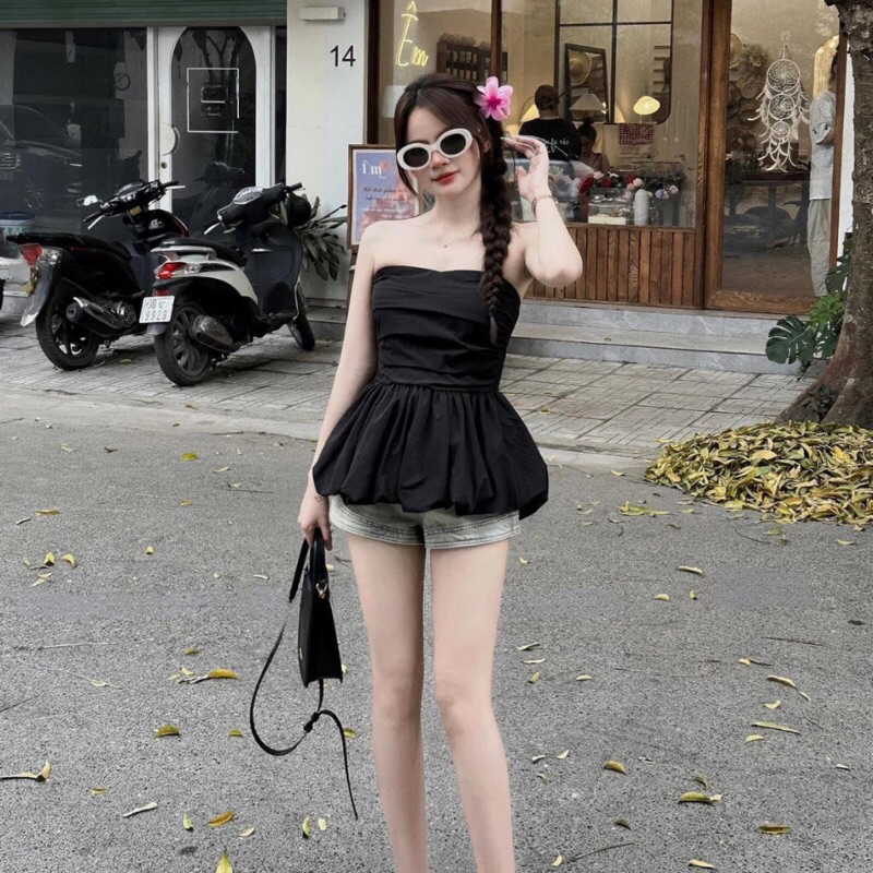Two-layer flared chiffon tube top WITH BREAST PADDING, figure-hugging ...
