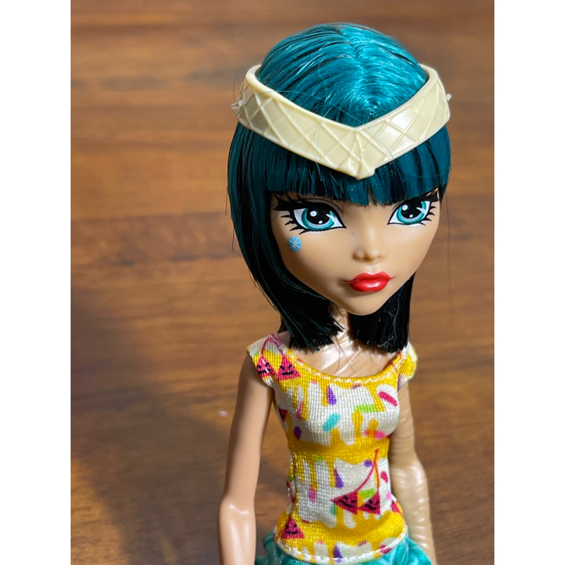 Monster high 2 hand doll | Shopee Philippines