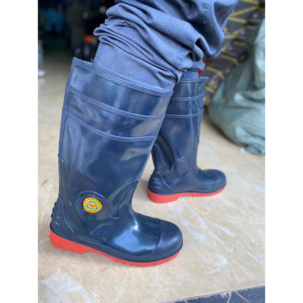 Iron toe boots with steel sole to prevent puncture and impact (can ...